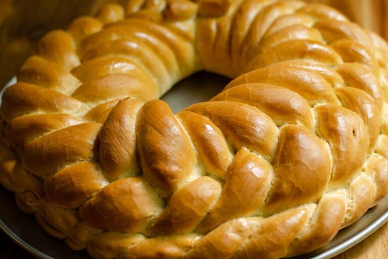 Colac, la ricetta originale del pane rumeno delle feste